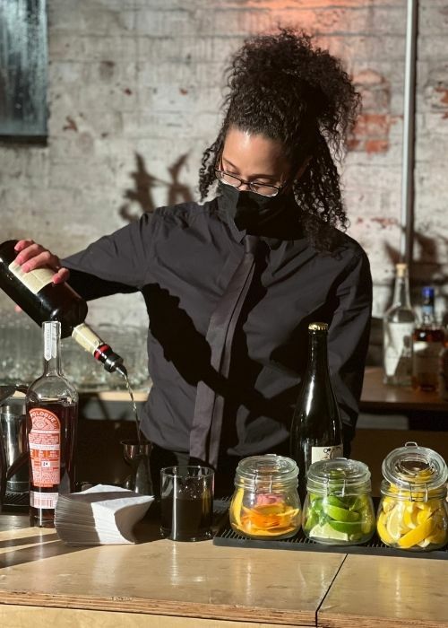 Event Bartender in NYC | Julia Valler Event Staffing