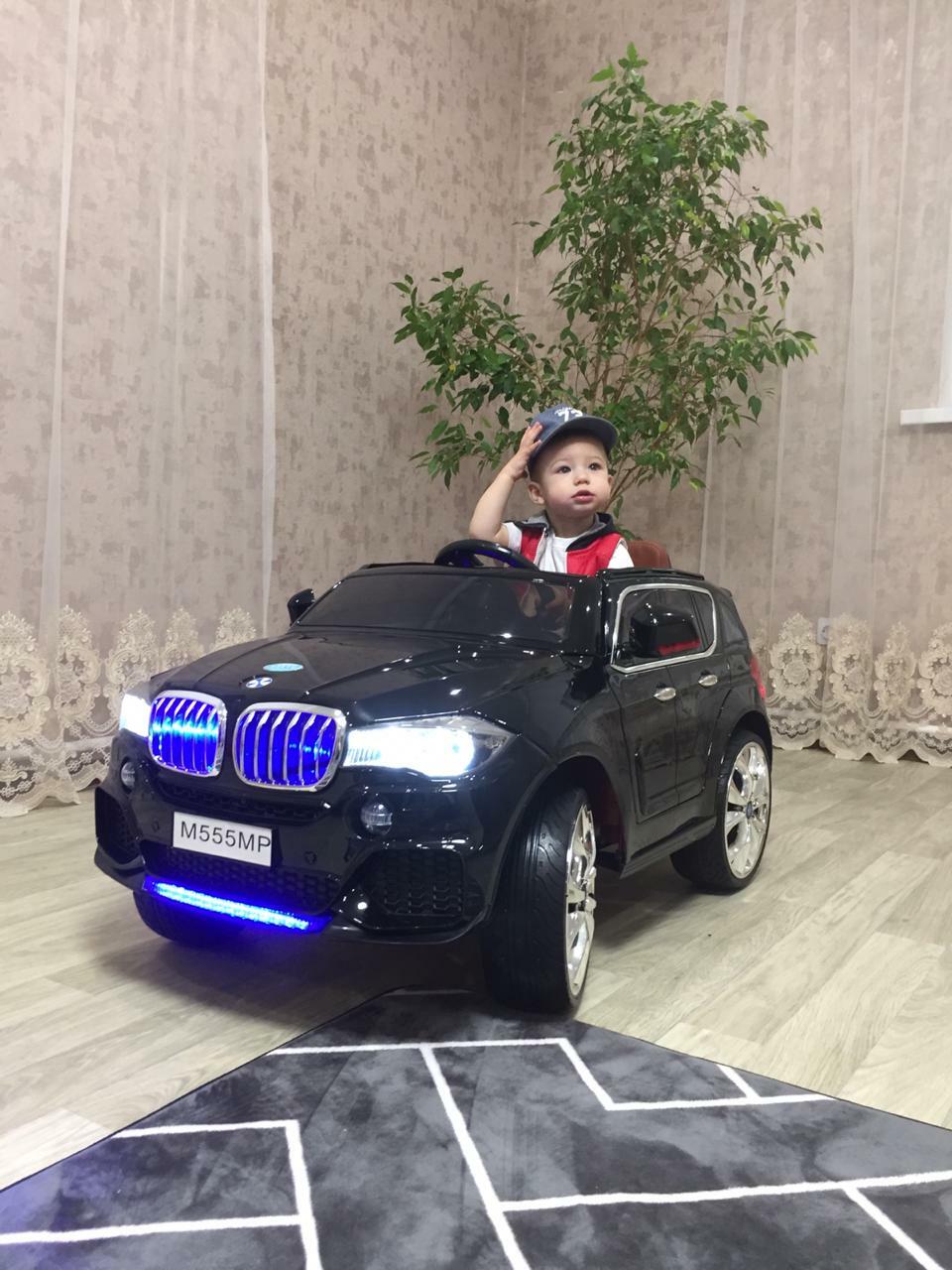 электромобиль BMW