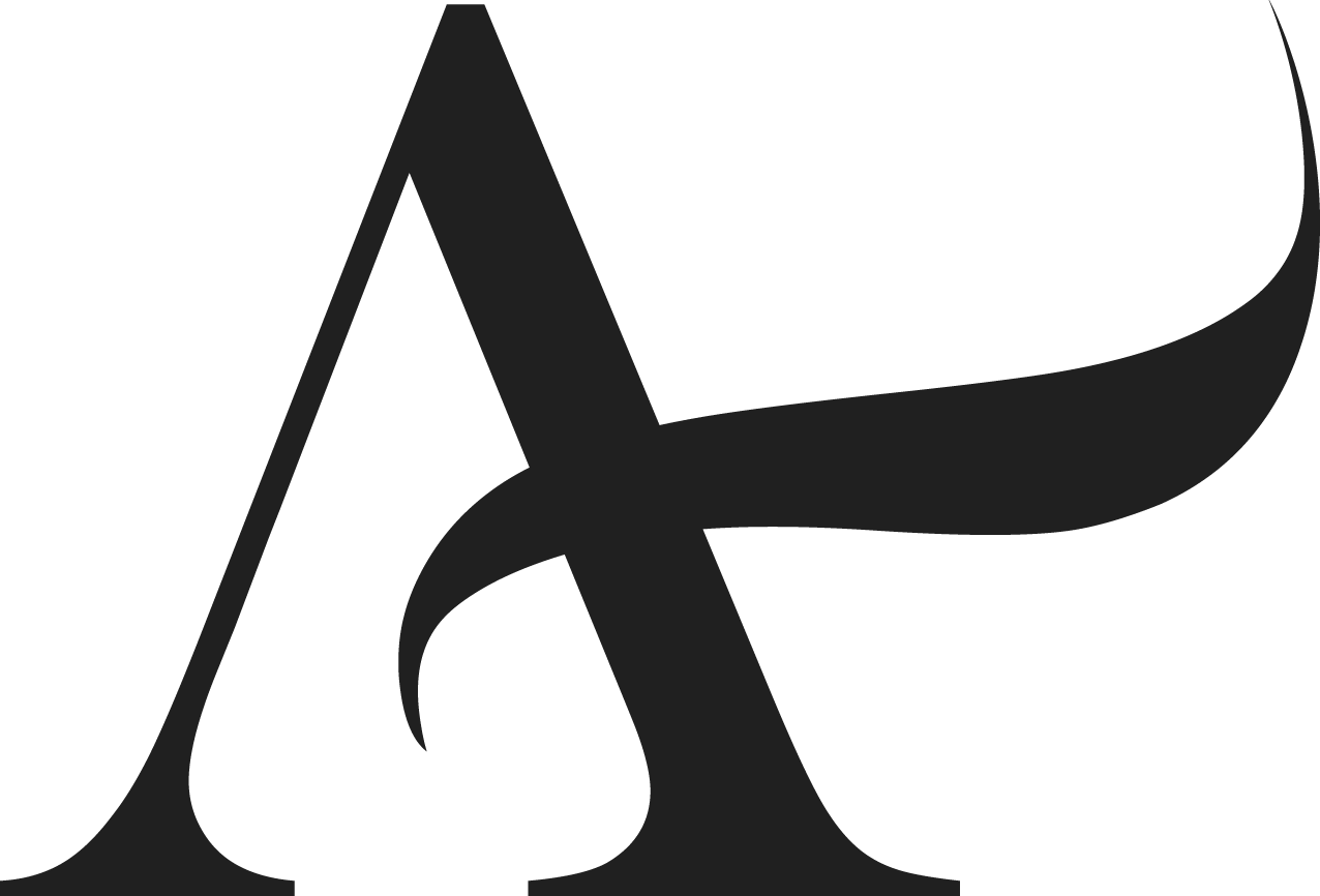 MAKHLA - бренд женской одежды