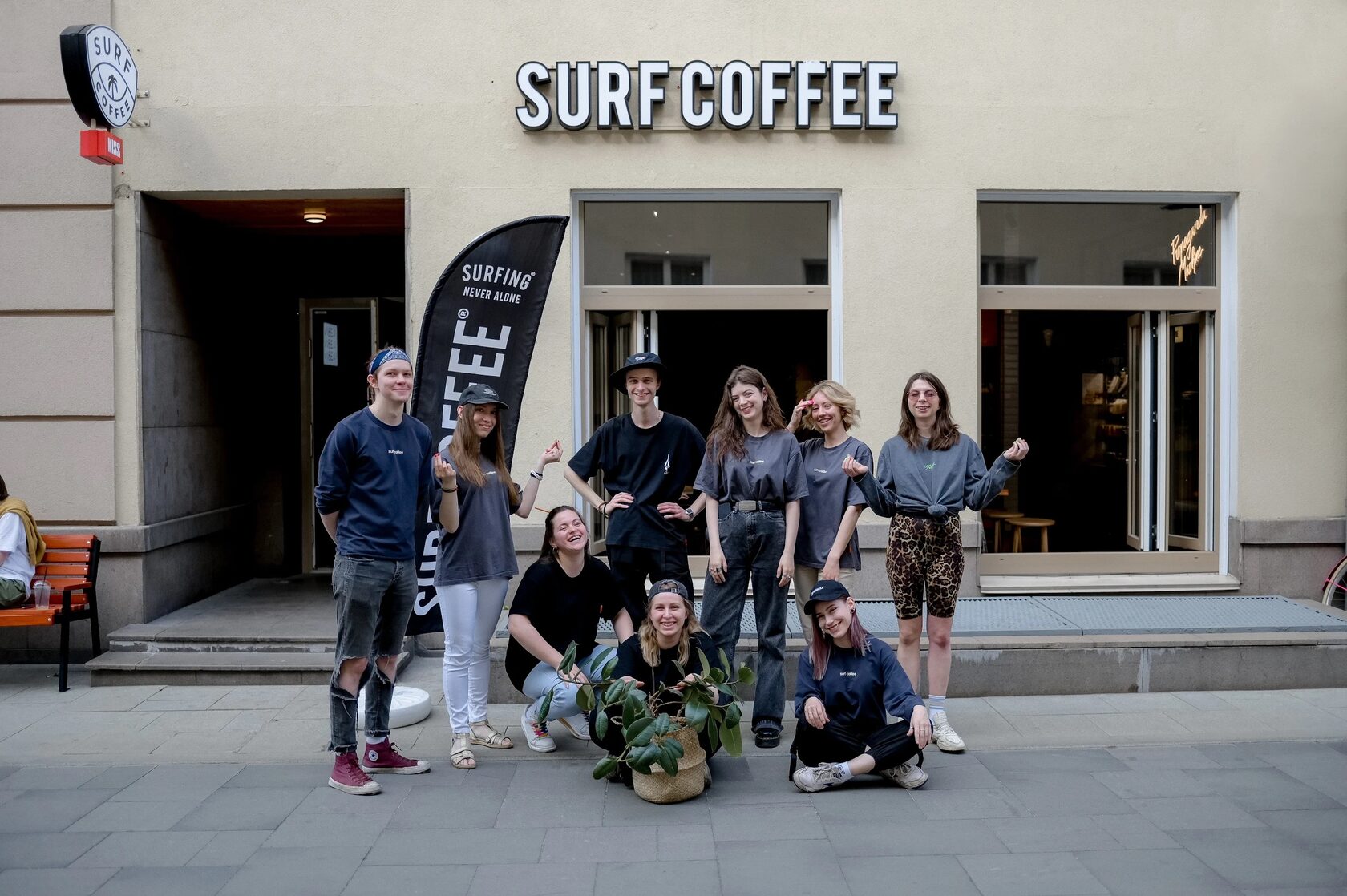 SURF COFFEE® × FLOW