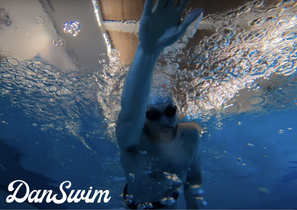 How to Swim Freestyle: Guide For Beginners (Easy)