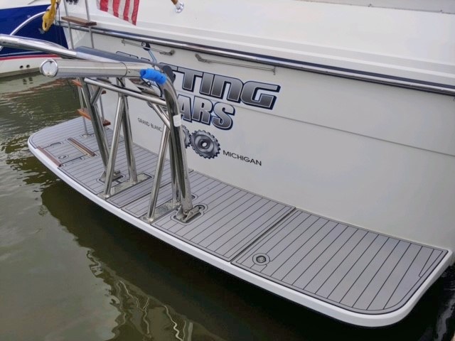 Boat Swim Platform Installation by YachtService.me