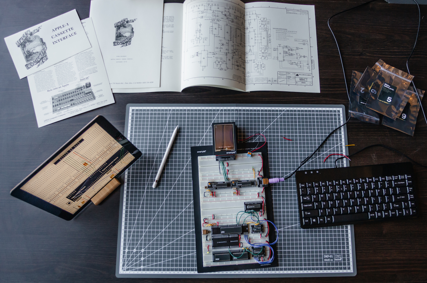 SmartyKit computer kit: build, have fun!