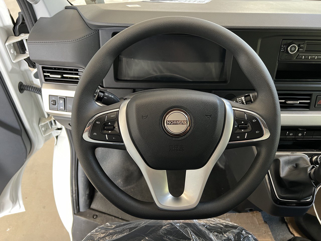 NORMAX – грузовой коммерческий транспорт.