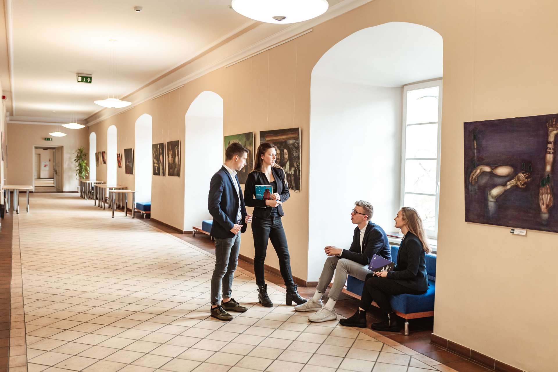 ISM University of management and economics - STUDENTLAND