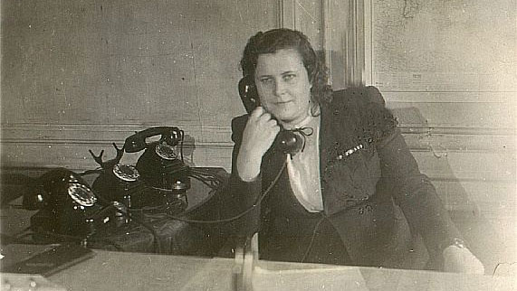 Нина Васильевна Попова — советская женщина / Nina Popova. A Soviet woman