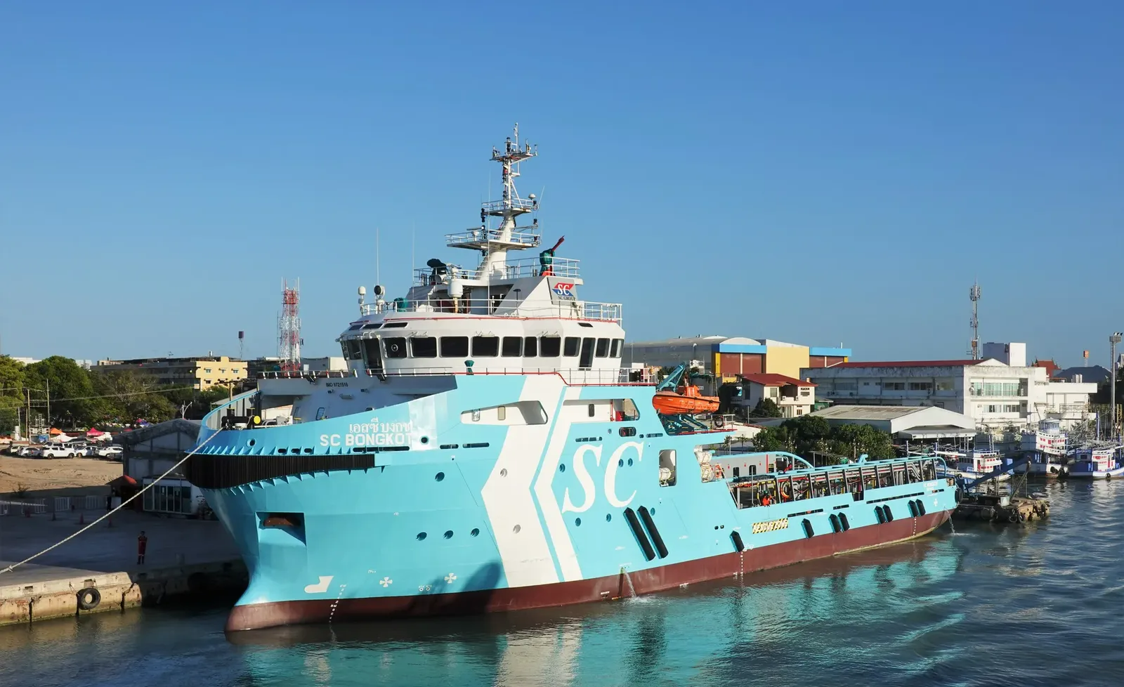 AHTS ''SK ARCTIK '' (Sist.ships SC BONGKOT ,SC WINTER )