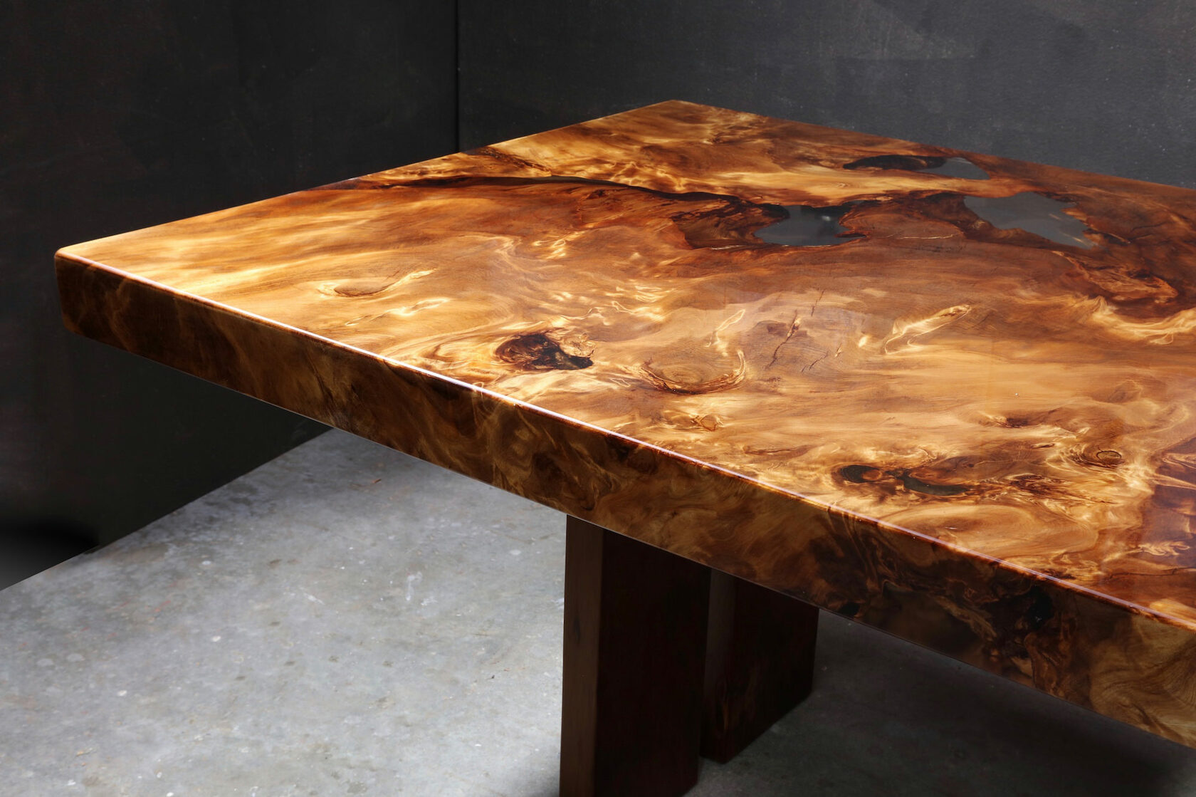 RELICTIUM - EXCLUSIVE EXOTIC WOOD FURNITURE RELICTIUM - EXCLUSIVE EXOTIC WOOD FURNITURE