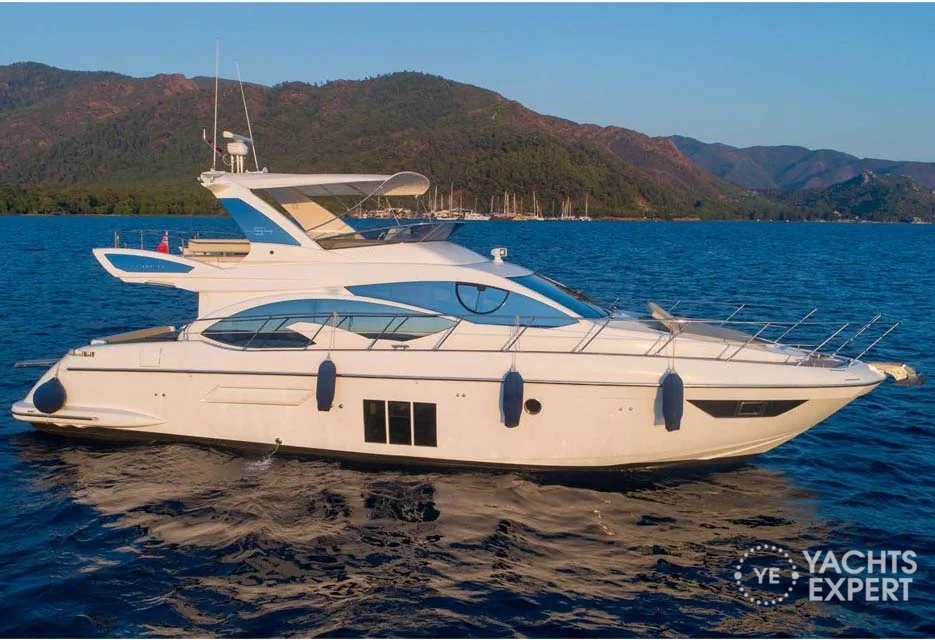 Итальянский катер Azimut 54 Fly | 2017 год | Катер с каютой и туалетом ...
