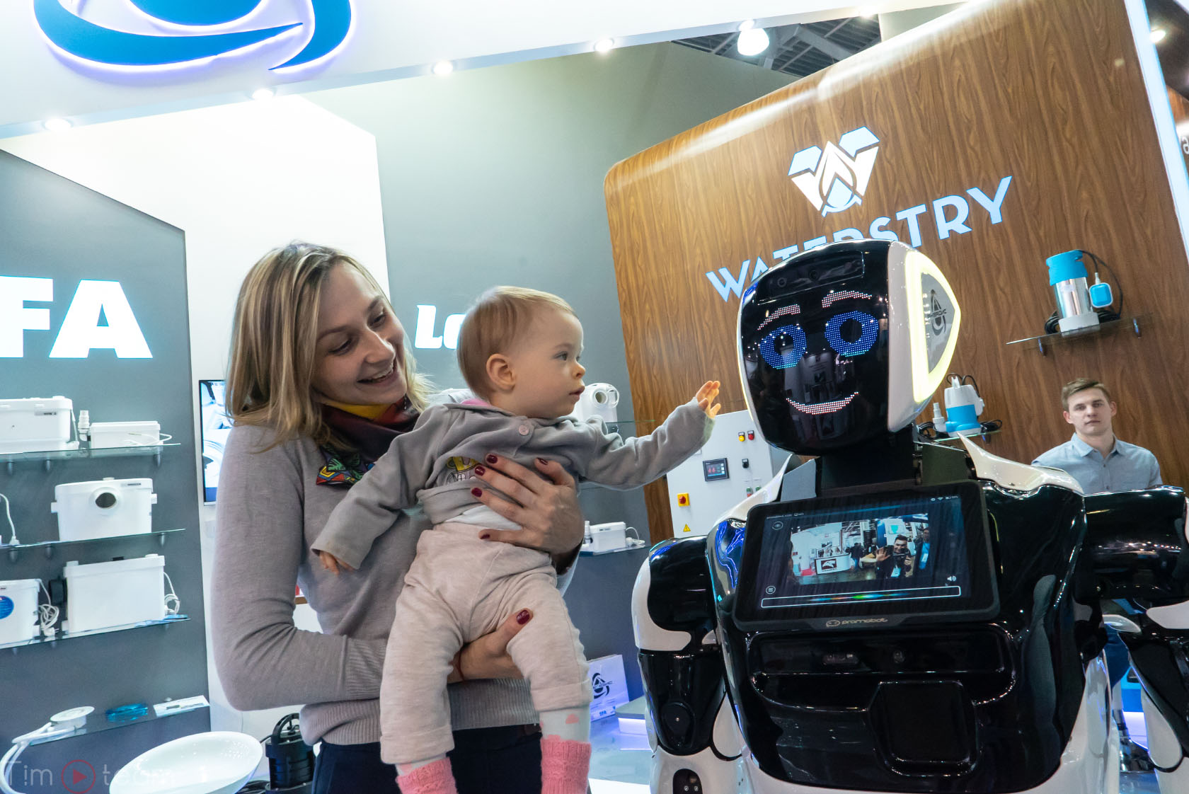 Аренда робота Промобот V.4