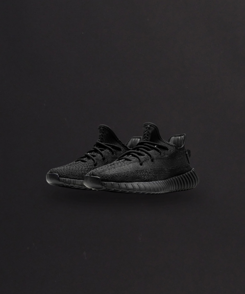 ADIDAS YEEZY - YEEZYMAFIA.STORE