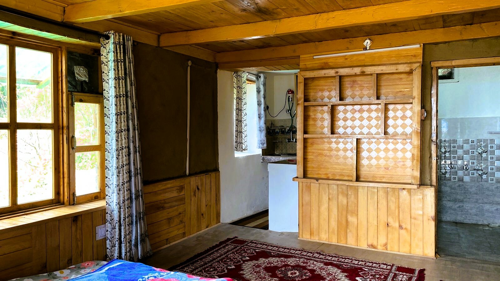 Pinnacle Retreat Manali - Pahadi Homestay
