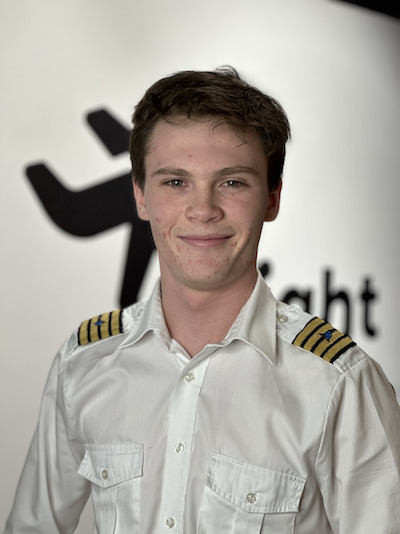 Naša ekipa - Airbus A320 simulator letenja v Sloveniji.