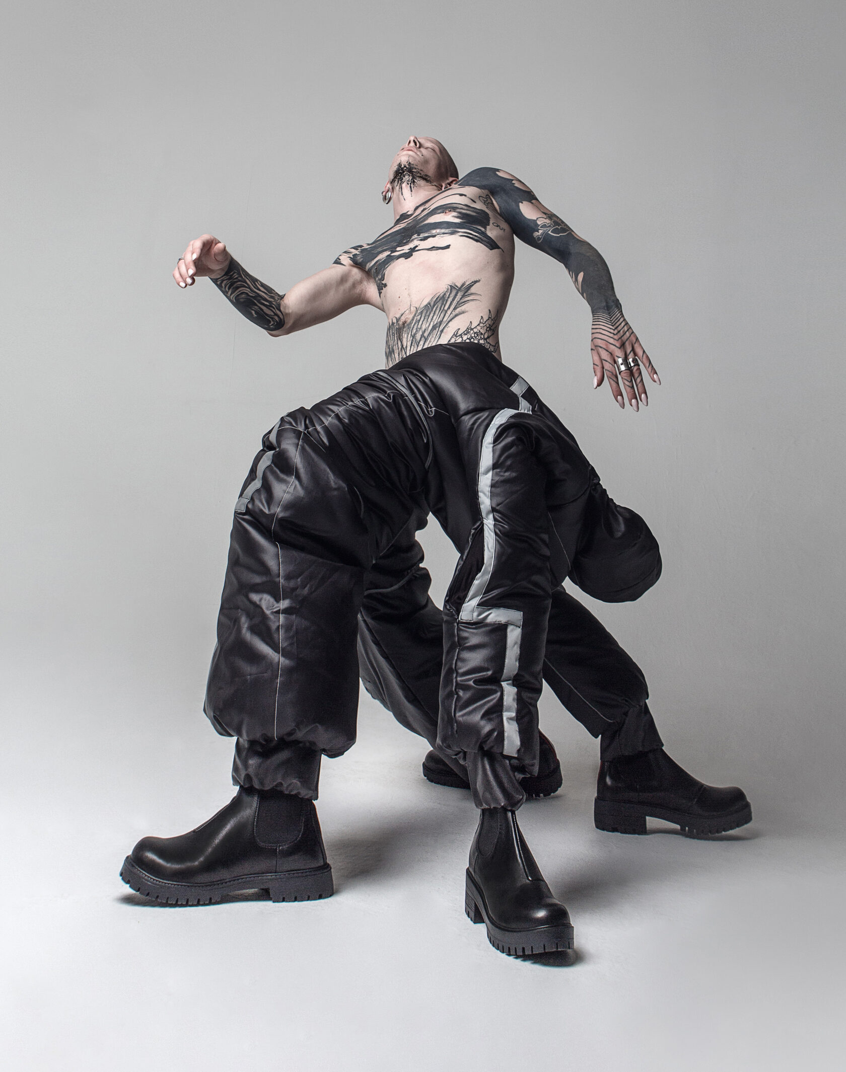 VOID SHOES