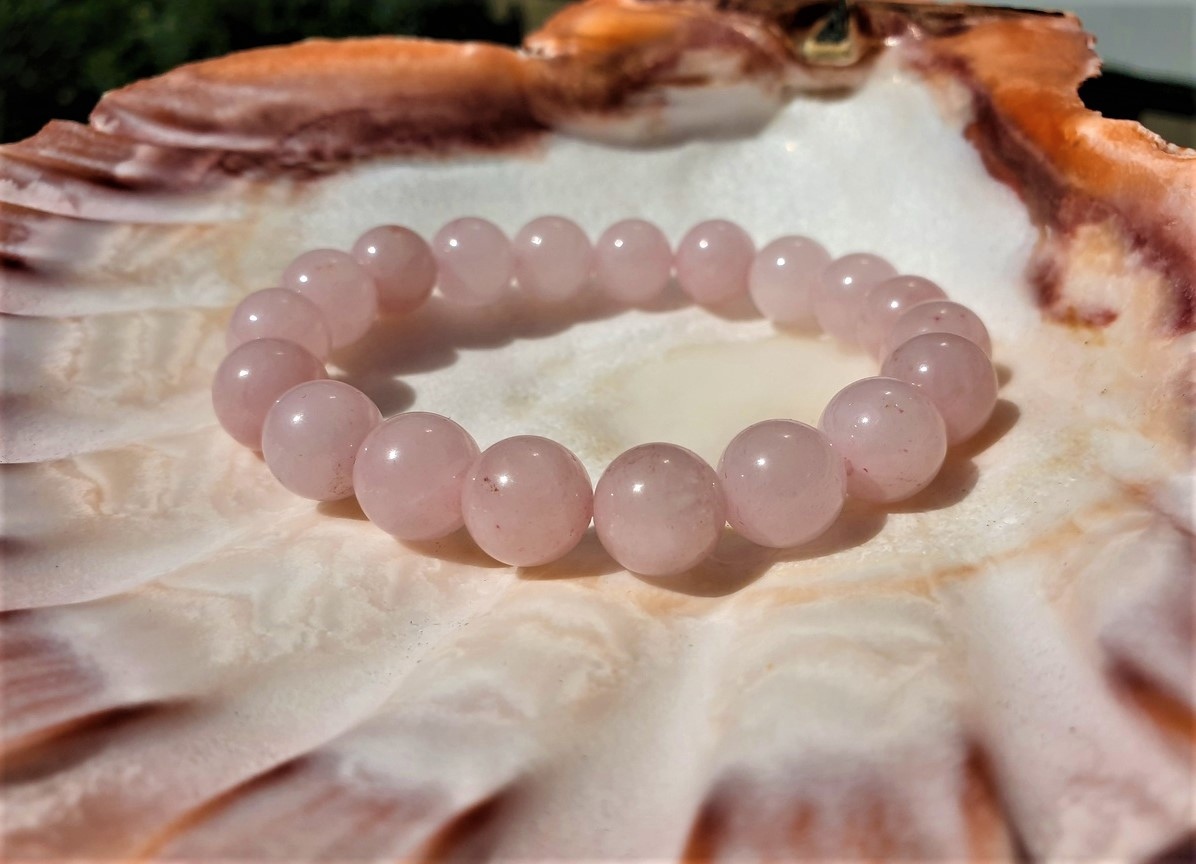 Браслеты из натуральных камней в Екатеринбурге