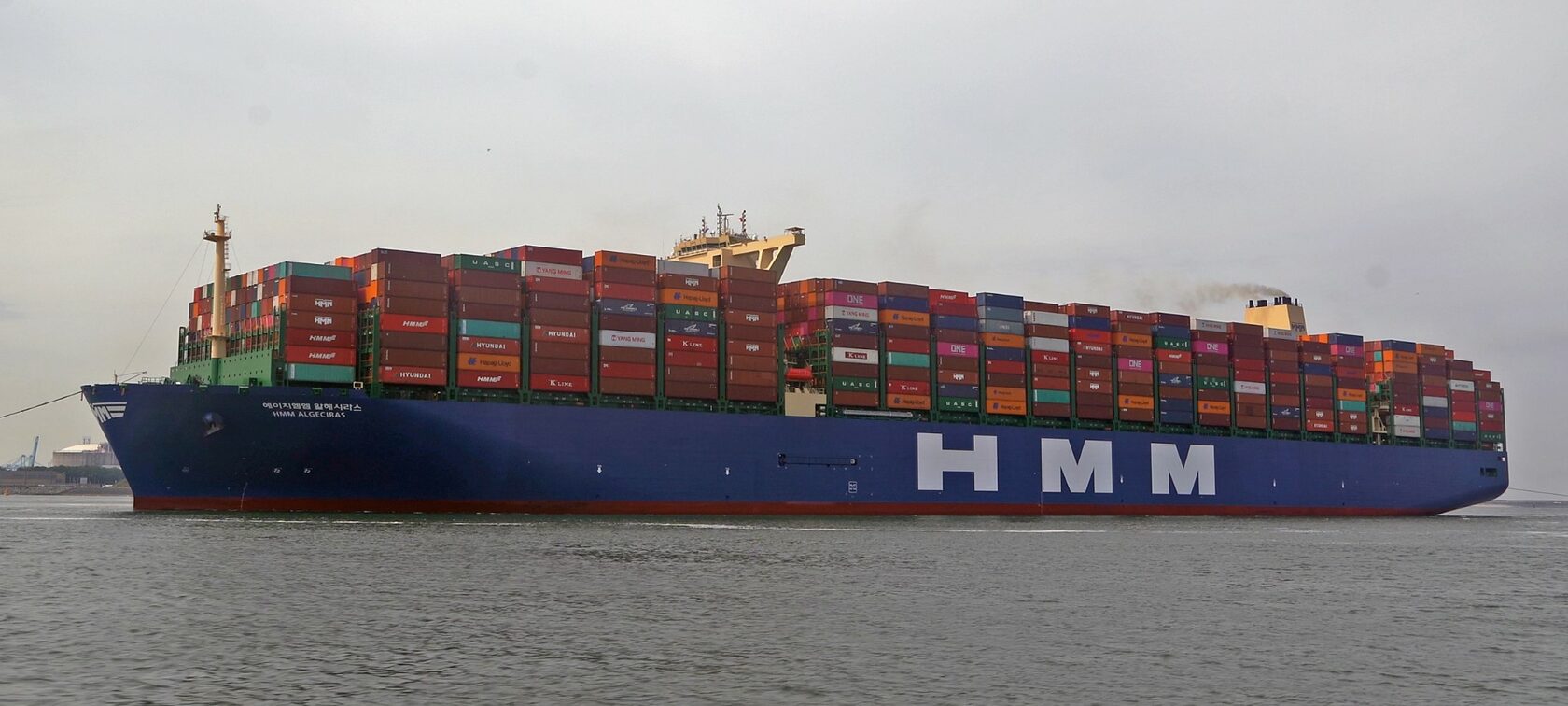 TOP 10 largest container lines with biggest container ships in Maritime logistics