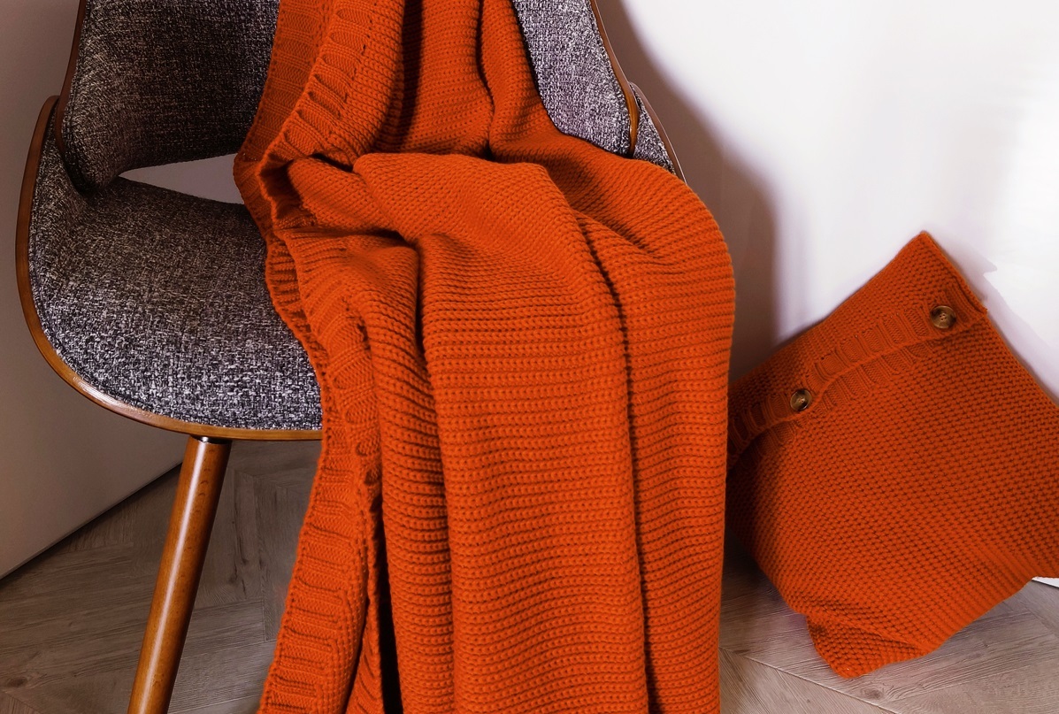 Spring/Summer Collection. Вязаные пледы и наволочки для подушек ...