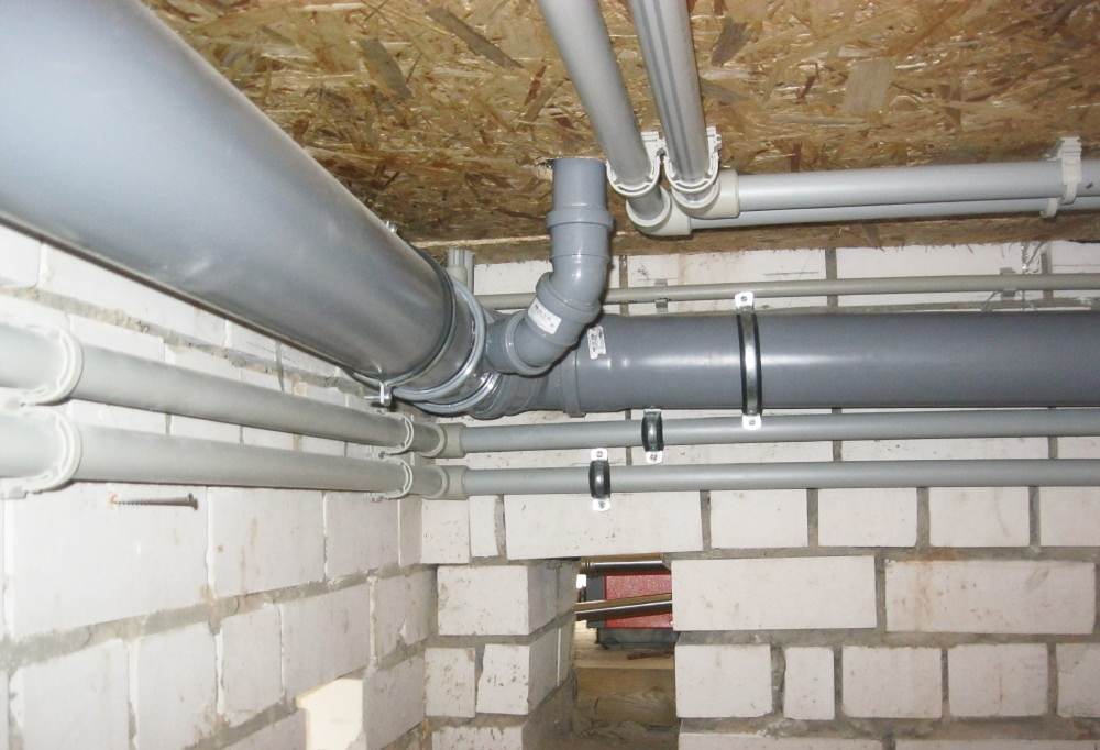 Монтаж систем канализации