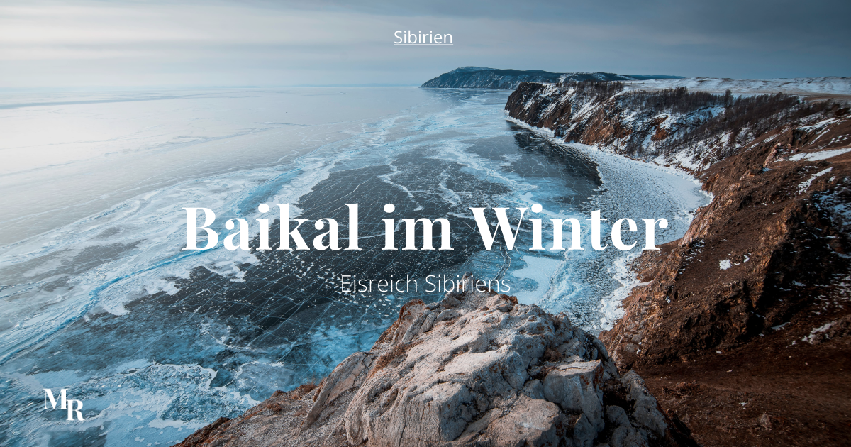 Baikal im Winter. Eisreich Sibiriens.