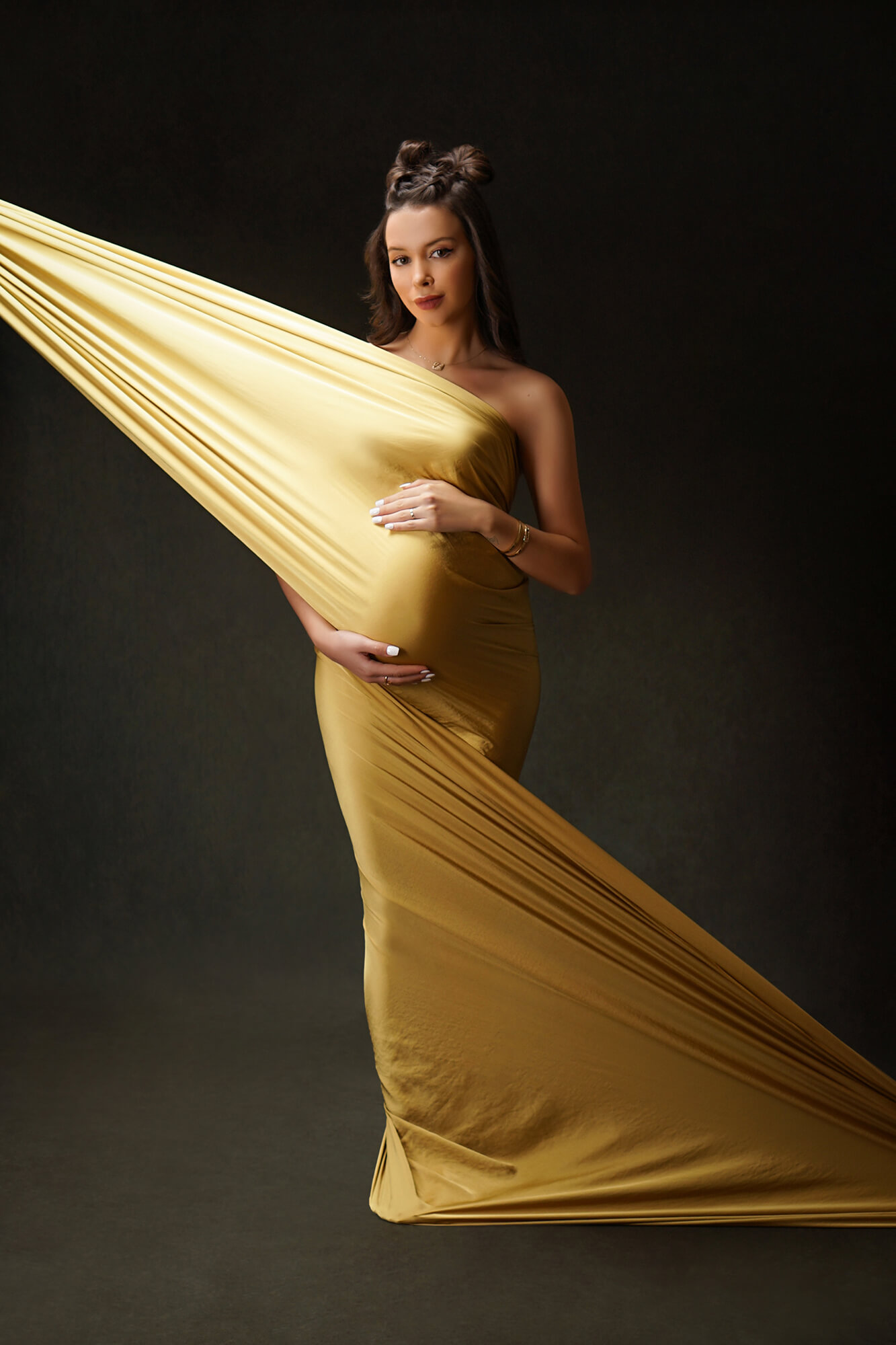 Maternity Photoshoot in UAE - First Impression Artwork