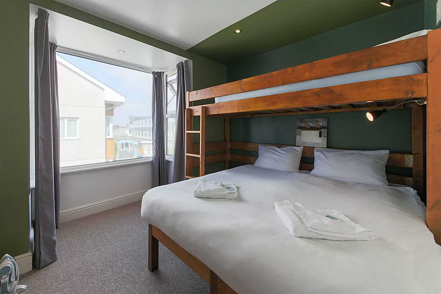 Reef Lodge Two-bedroom Family room