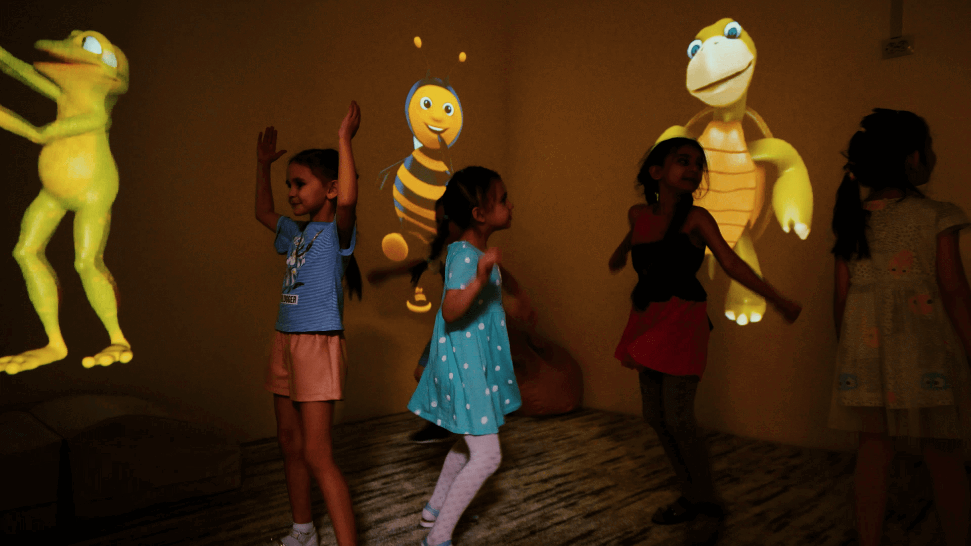 Videomapping Captivates All Ages - Immersive Projection Mapping at ...