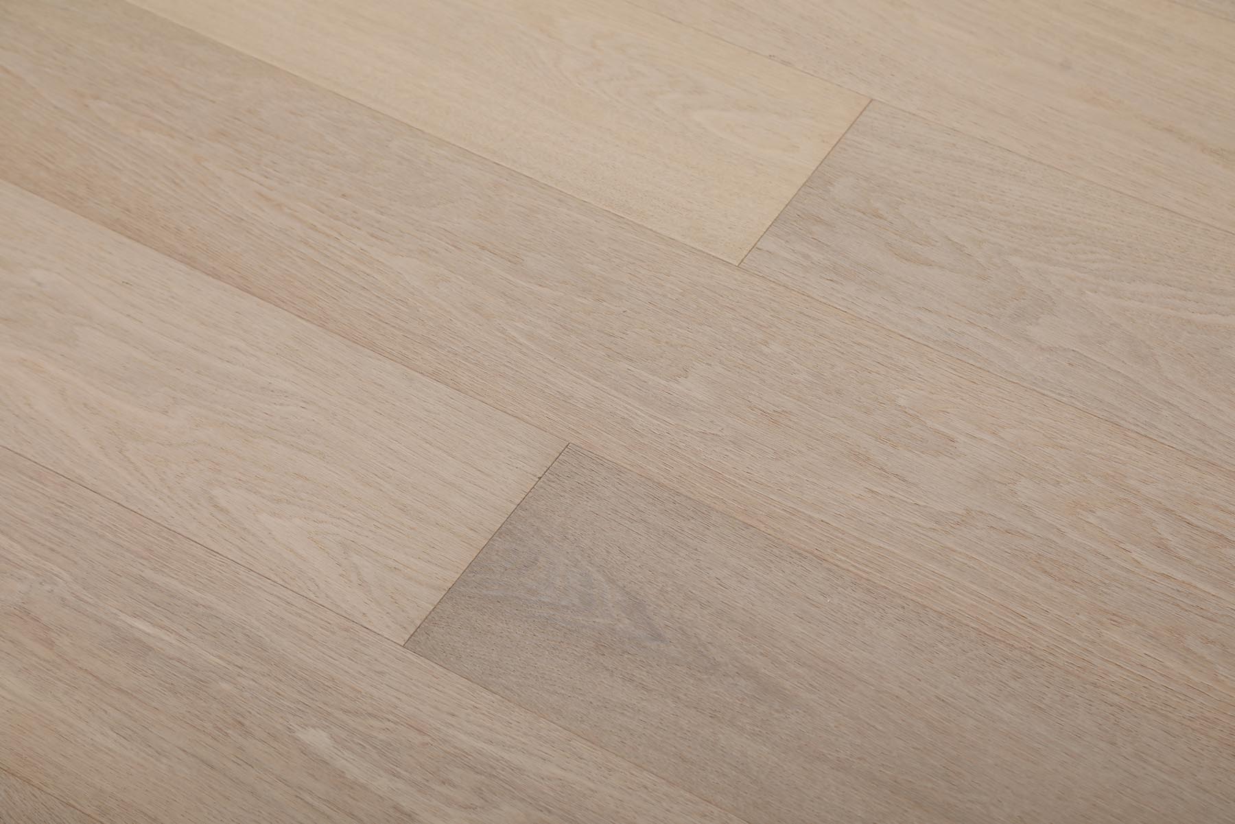 Кварц-минеральный паркет MINERAL WOOD купить в TopTop Flooring