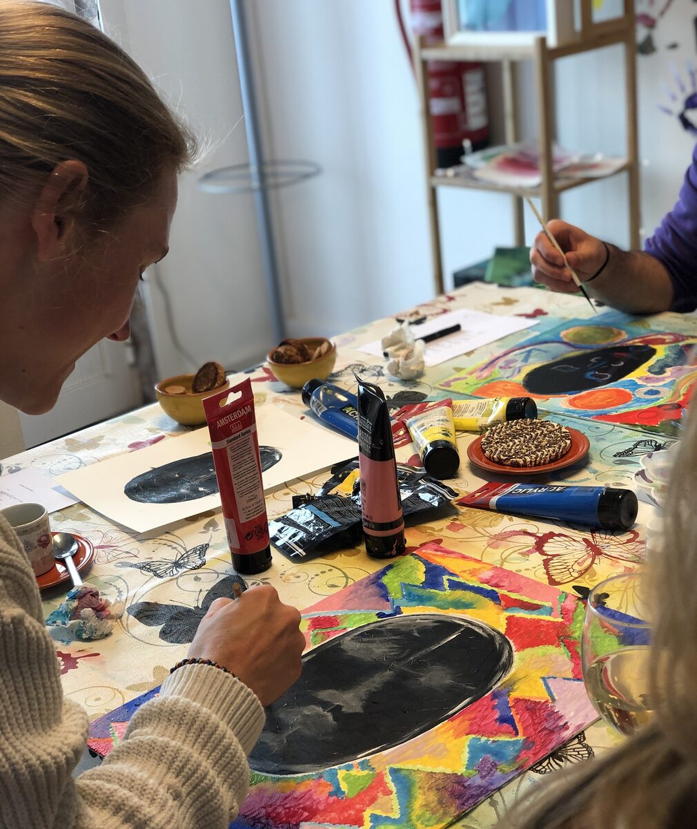 Intuitive Painting Workshop for Beginners | ArtZone - Art Studio in Lisbon