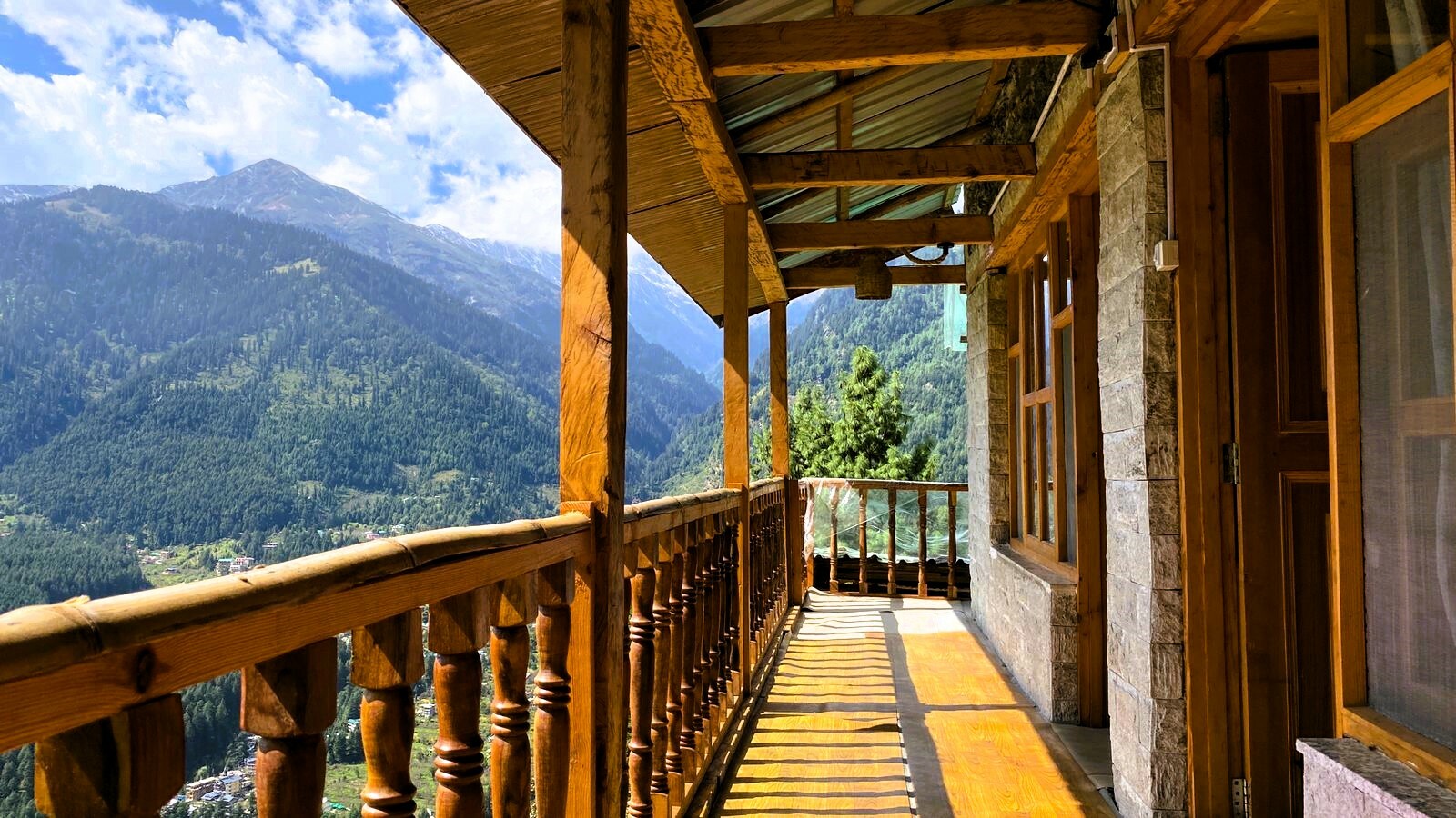 Pinnacle Retreat Manali - Pahadi Homestay
