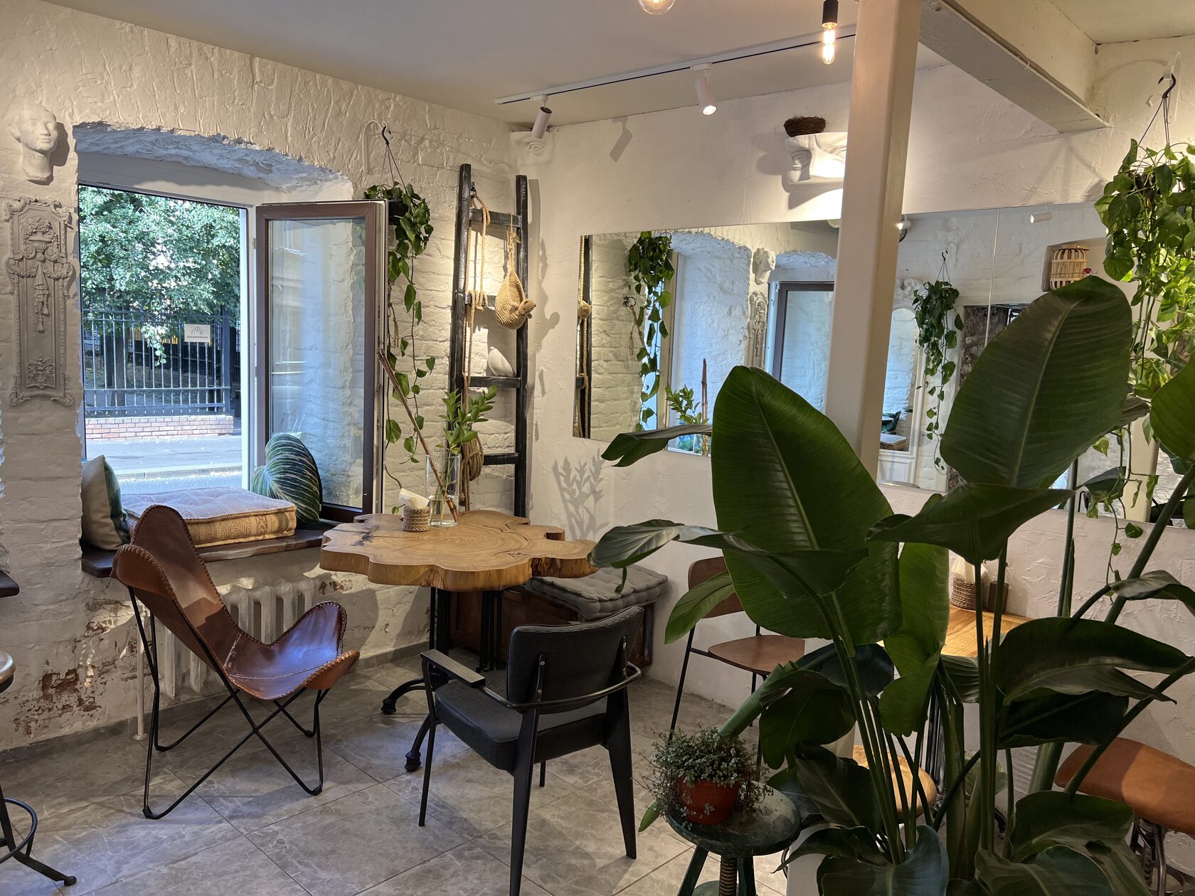 Кофейня DAILY GREEN