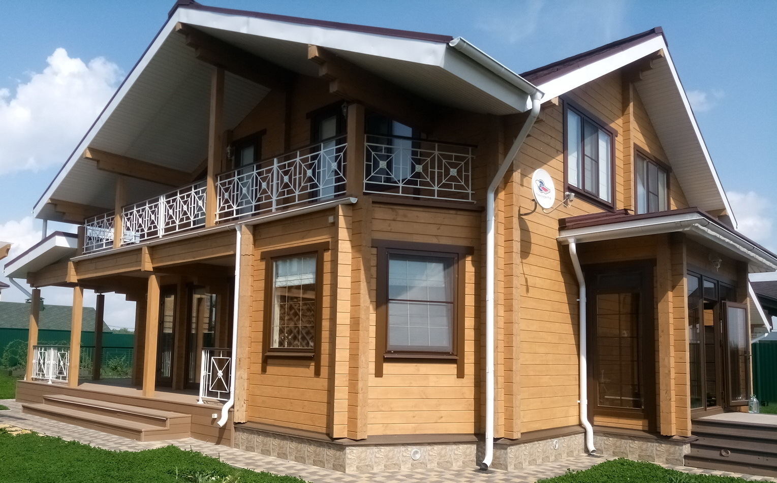 Дом из клееного бруса «Усадьба» от компании «Инкост»
