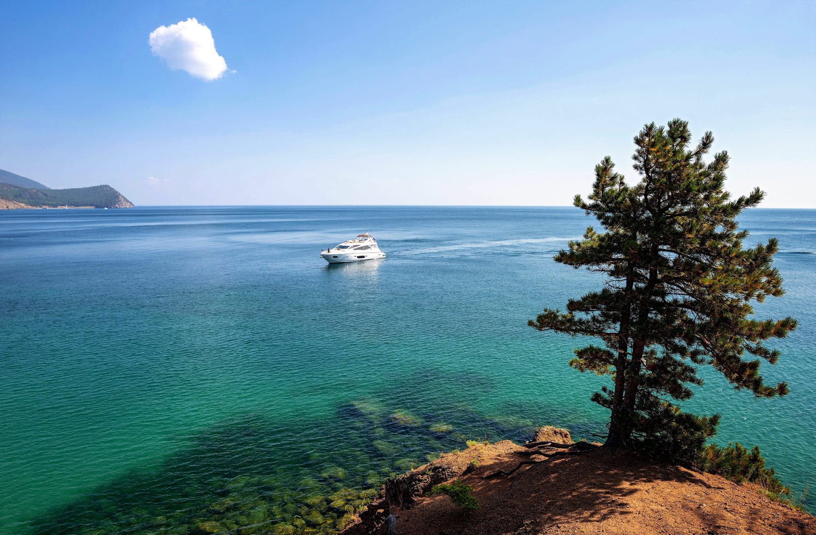 Hotel siberian residence «Ice» , Lake Baikal settlement Mangutai ...