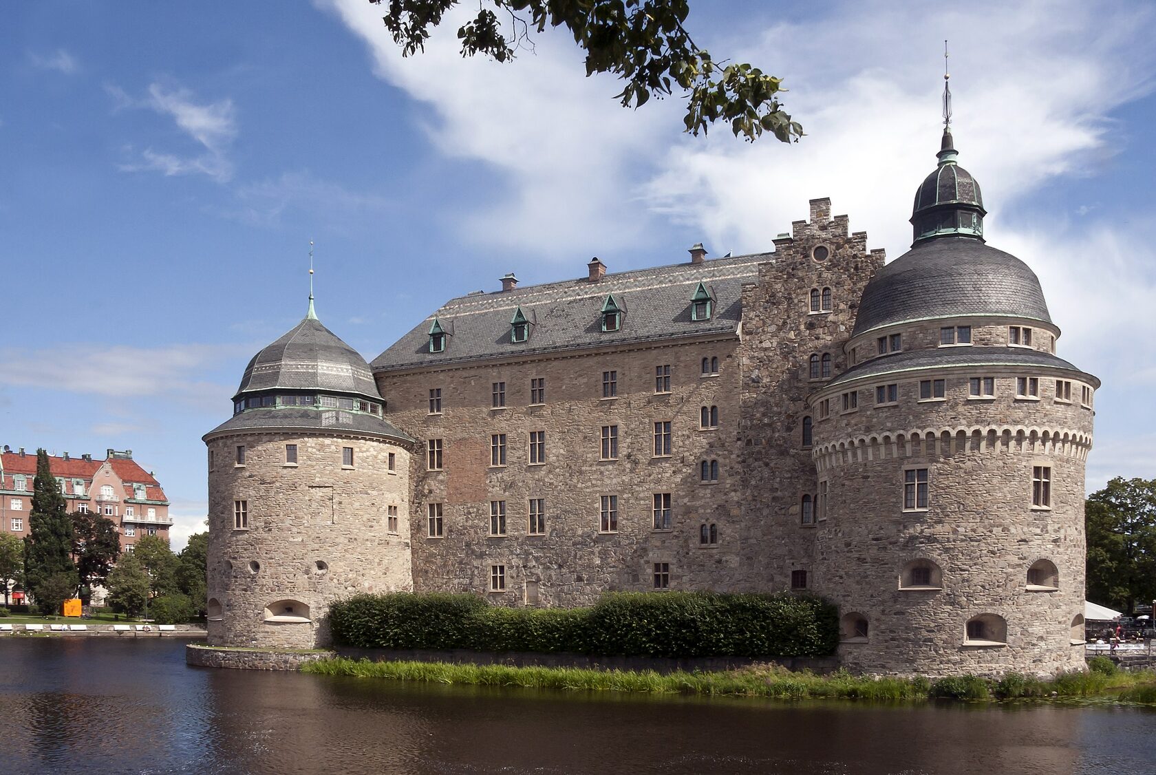 5 Best Scandinavian castles to see before spring comes