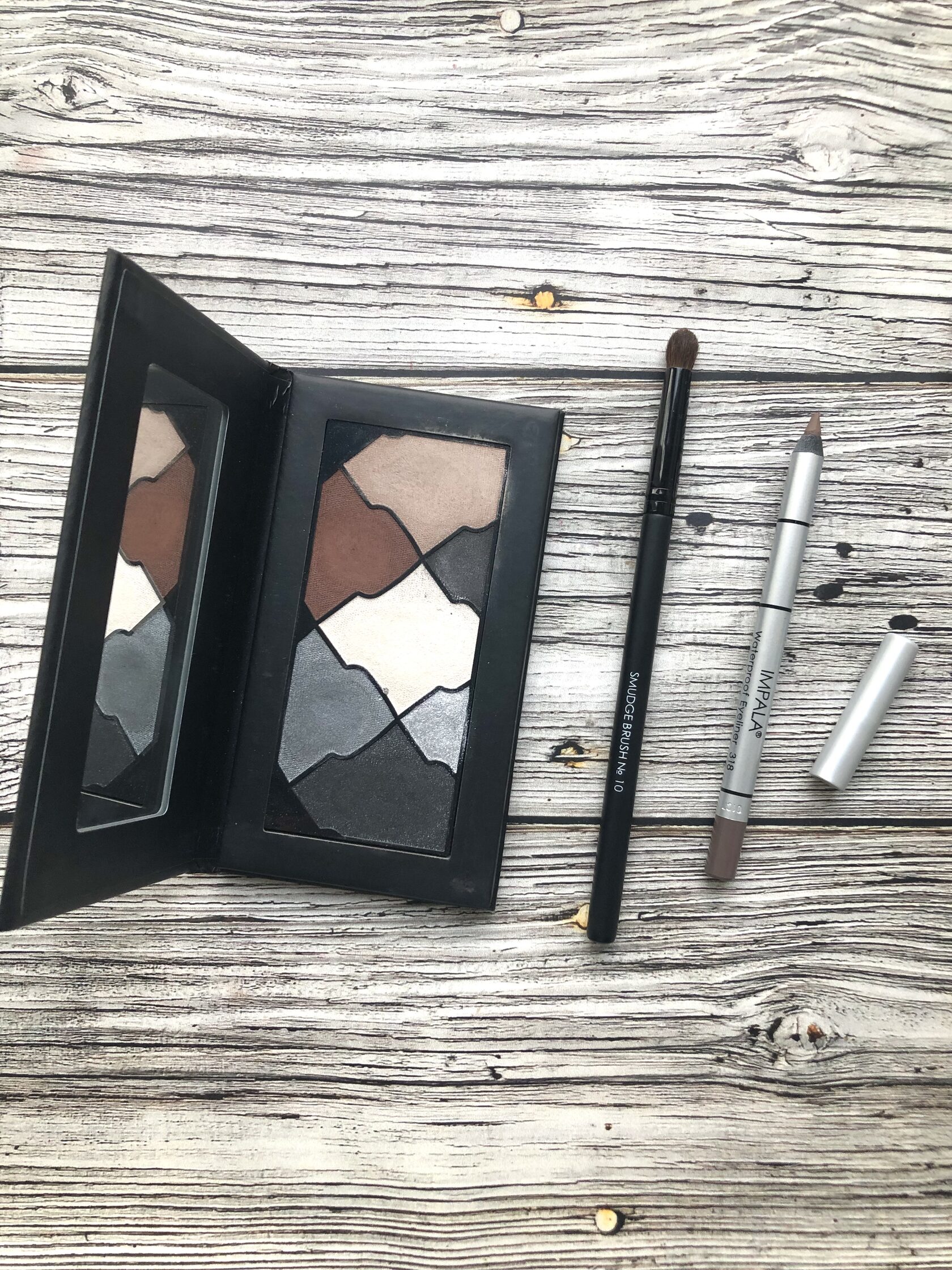 Набор косметики IMPALA "СМОКИ АЙС классик" - IMPALA