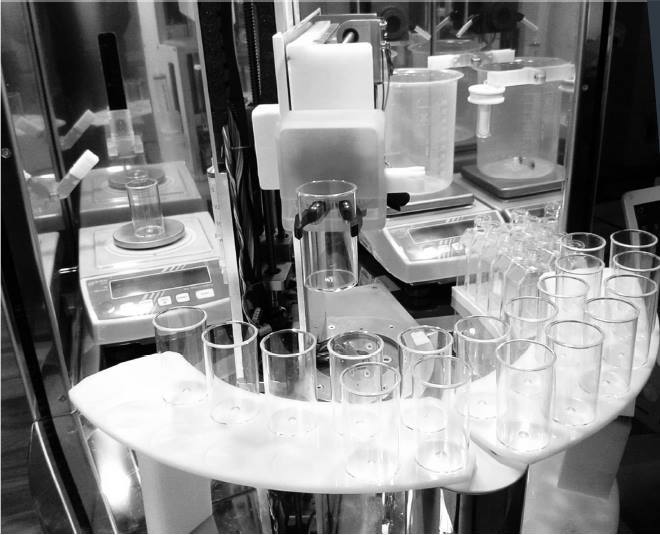 SmartCell Fully programmable manipulation cell