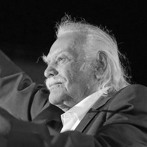 Manolis Glezos, Greece