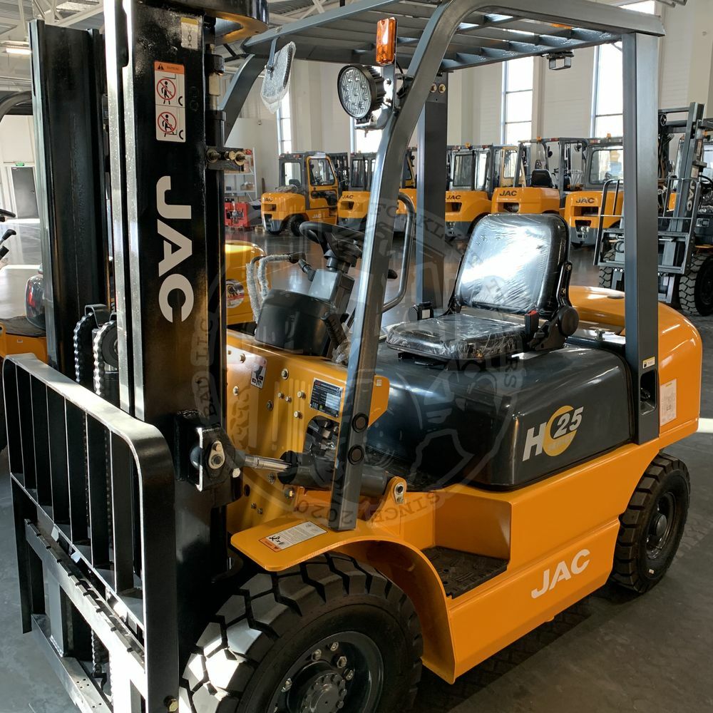 Купить погрузчик JAC CPCD25 H. Дизельный двигатель