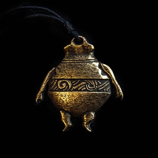 Pendant "Companion Jar" from Elden Ring - Copper Raven