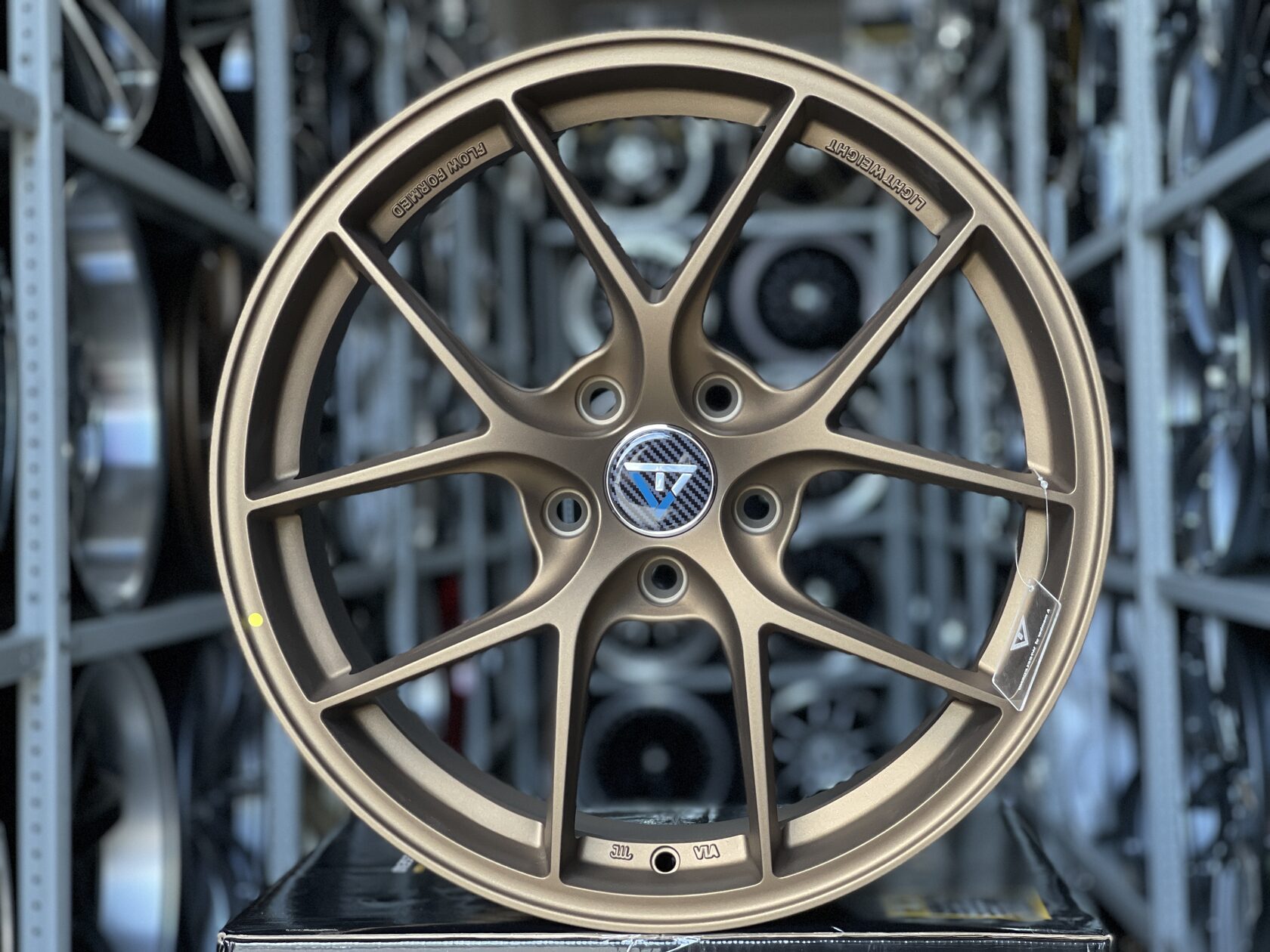 Комплект дисков Wheelegend VLF10 R18 8j et+38 5*108 (ip-1449)