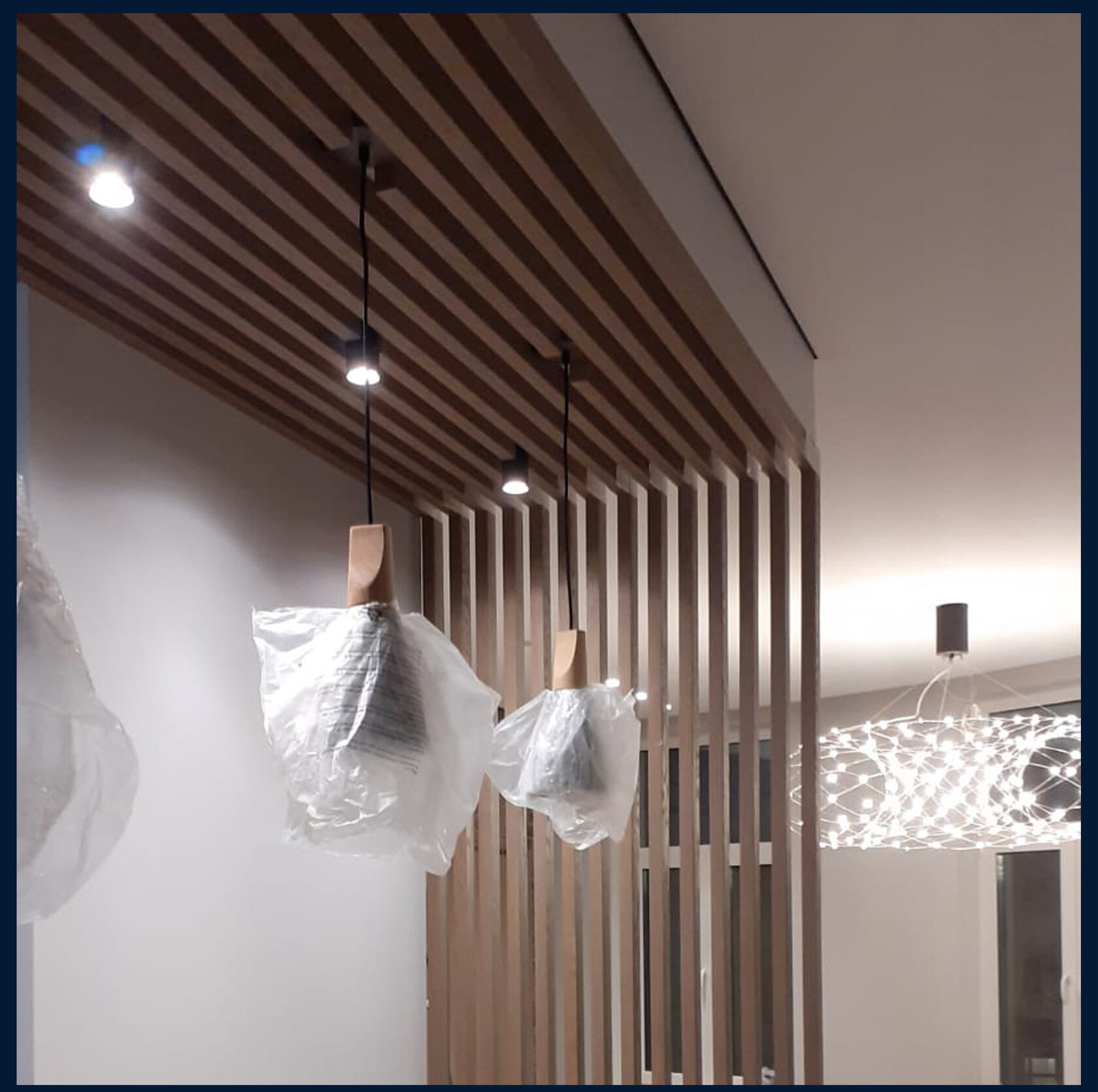 Мебель на заказ деревянные рейки реечные перегородки и потолки декоративные панели