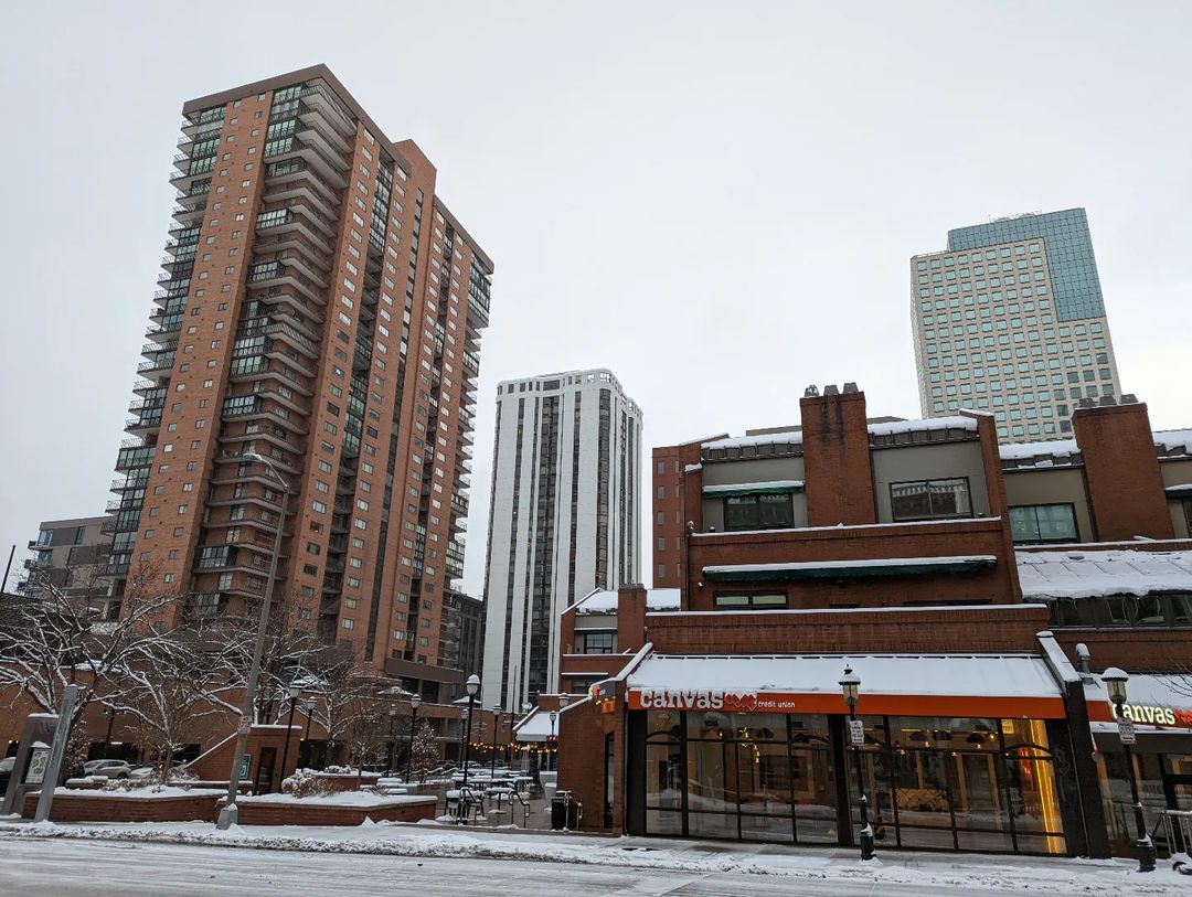 Writer Square: A Charming Commercial Complex in Denver