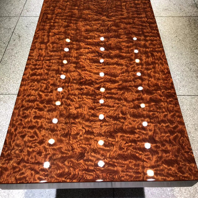 AFRICAN BUBINGA TABLE / ENG