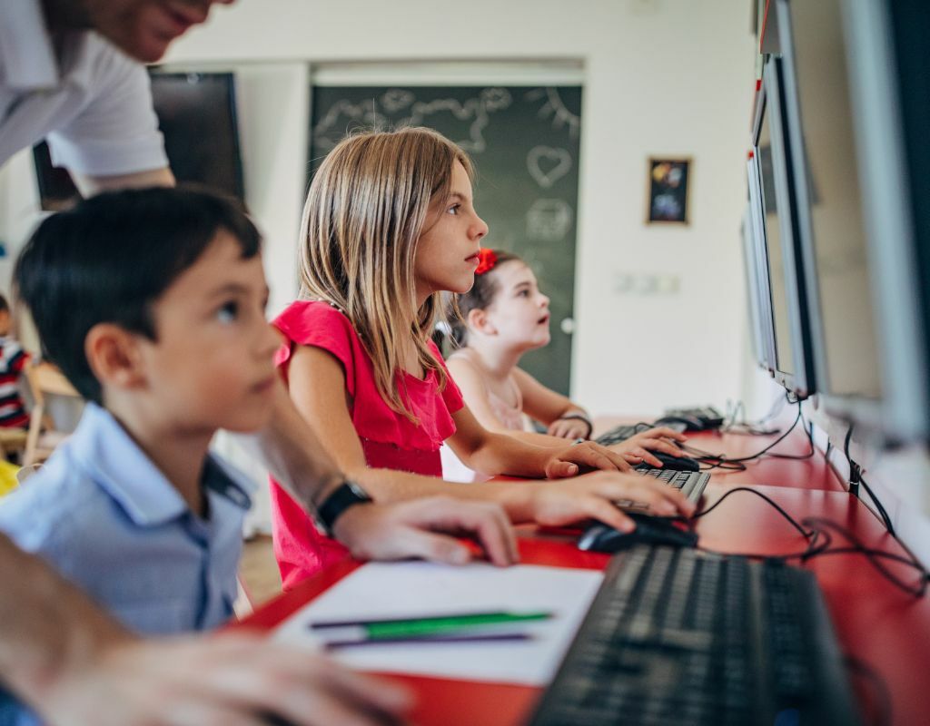 HTML, CSS, JavaScript для детей, создание сайтов на Tilda - как дети учатся делать сайты?