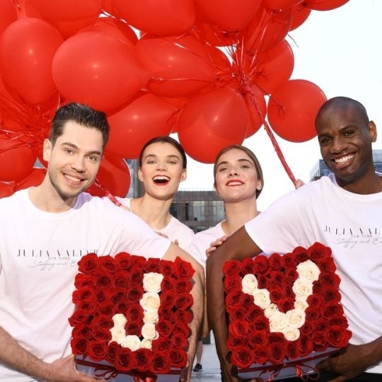 How to Сhoose a Reliable Party Staff in LA | Julia Valler Event Staffing