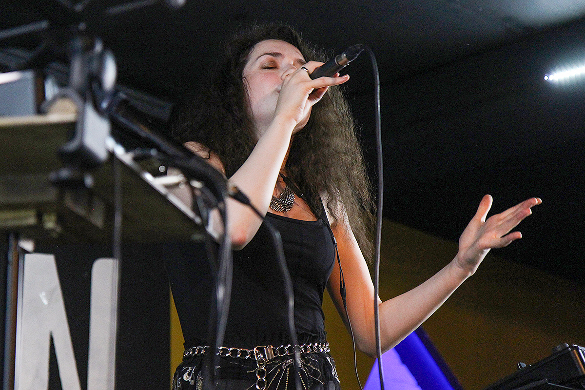 Sonya Singleton - вокальное шоу в Москве