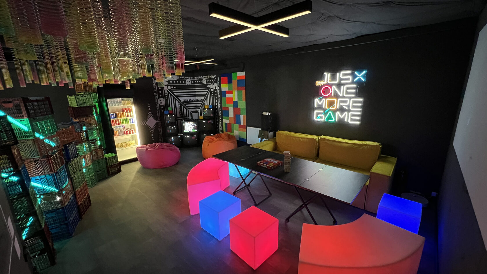 Pixel Quest – игры на световом полу: Пол – это лава, Классики, Море ...