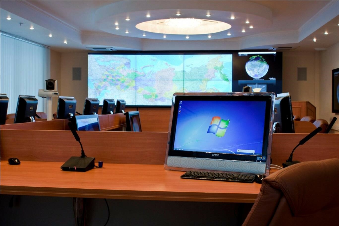 Sala de crisis | Polywall