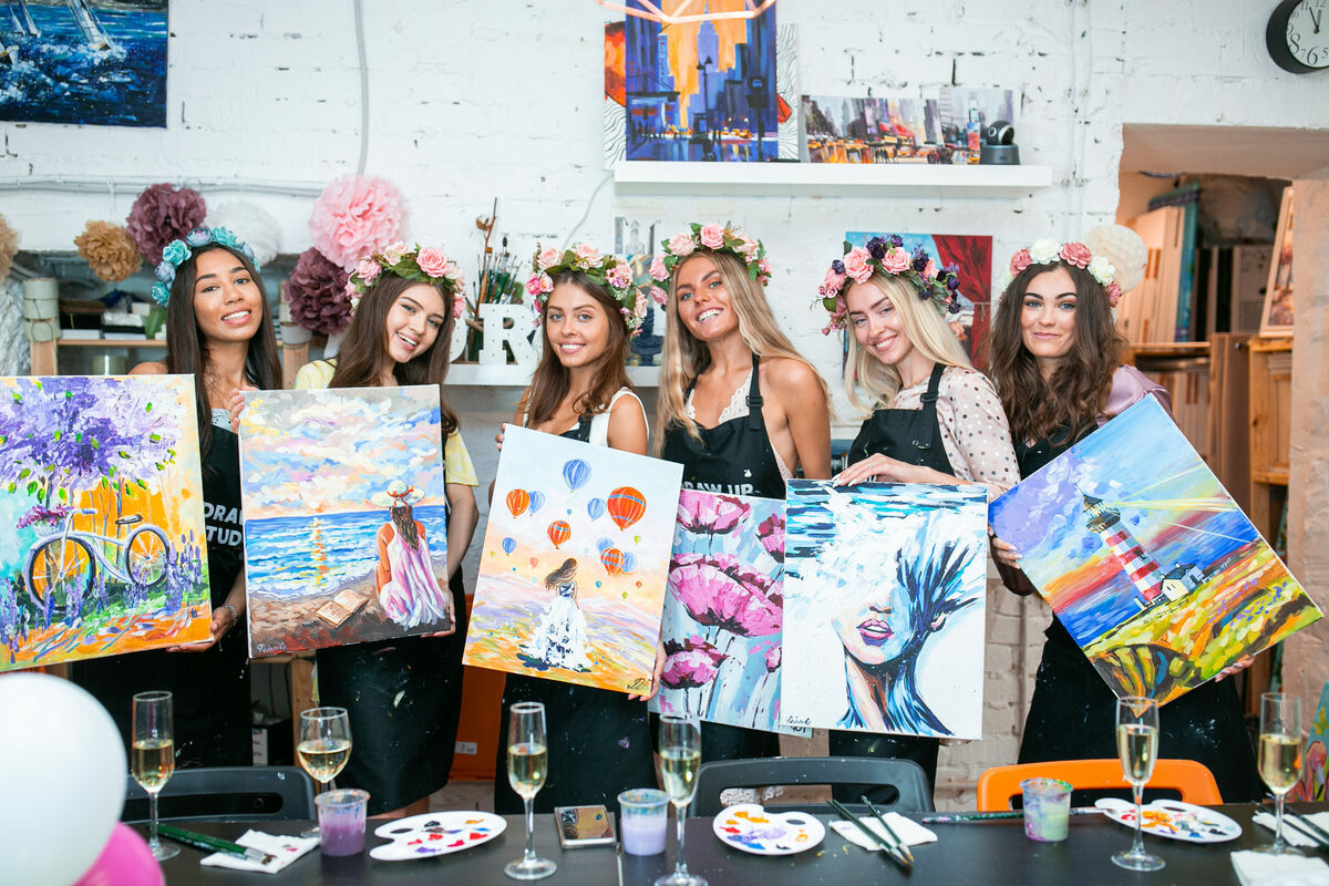 Hen Party in Lisbon - Unforgettable Art Hen Do | ArtZone - Art Studio ...