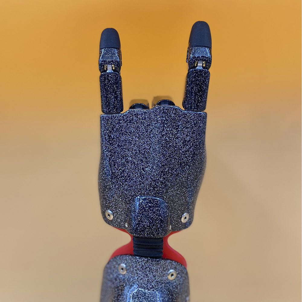 Manifesto Hand — Advanced artificial bionic hand