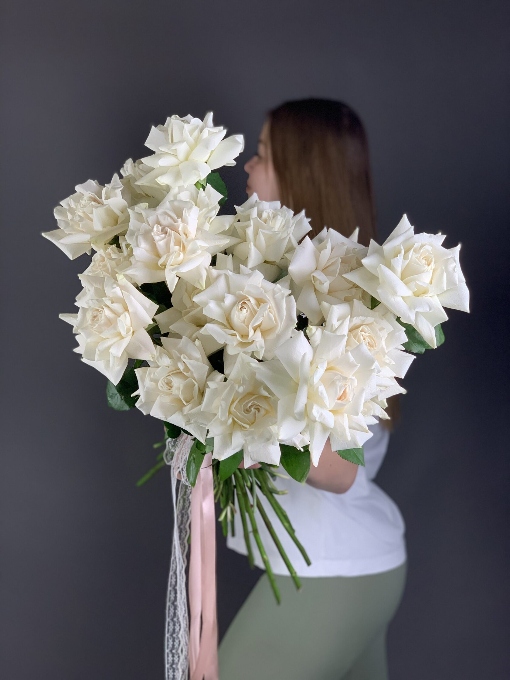 Вывернутые розы — купить букет французских роз с доставкой в Ростове ...